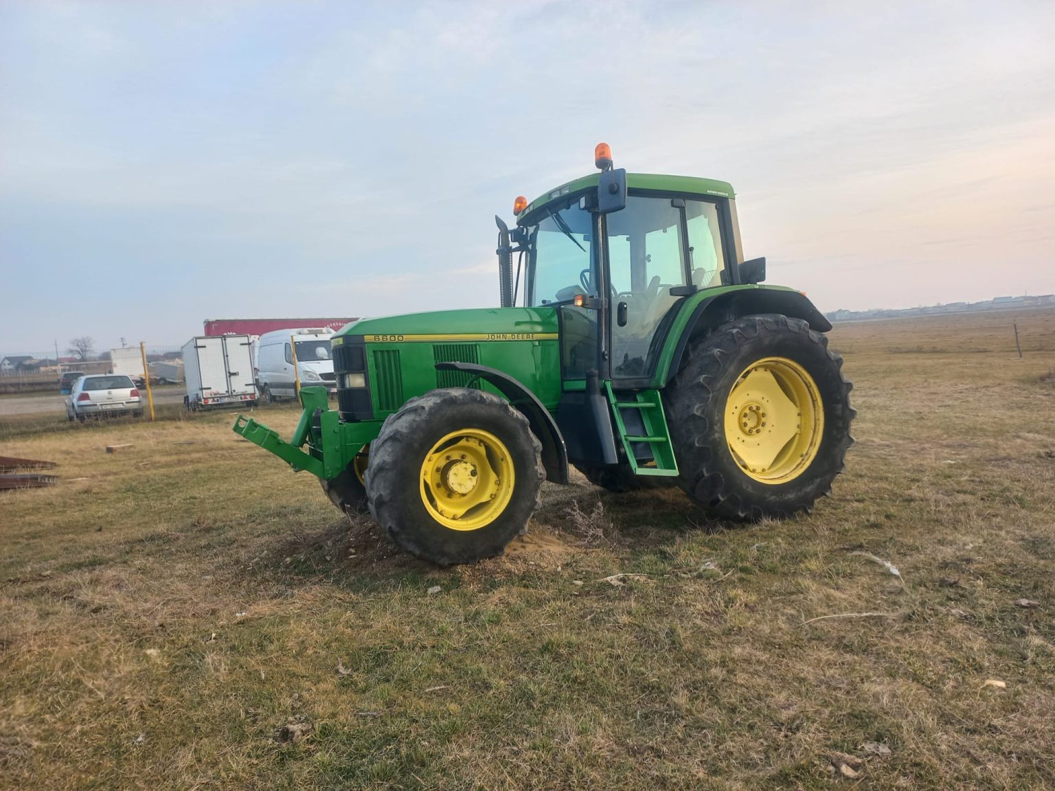 JOHN DEERE 6600 TRACTOR - ABC Auctions