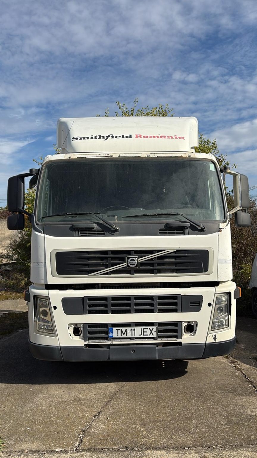 VOLVO FM42 Tractor Head - ABC Auctions